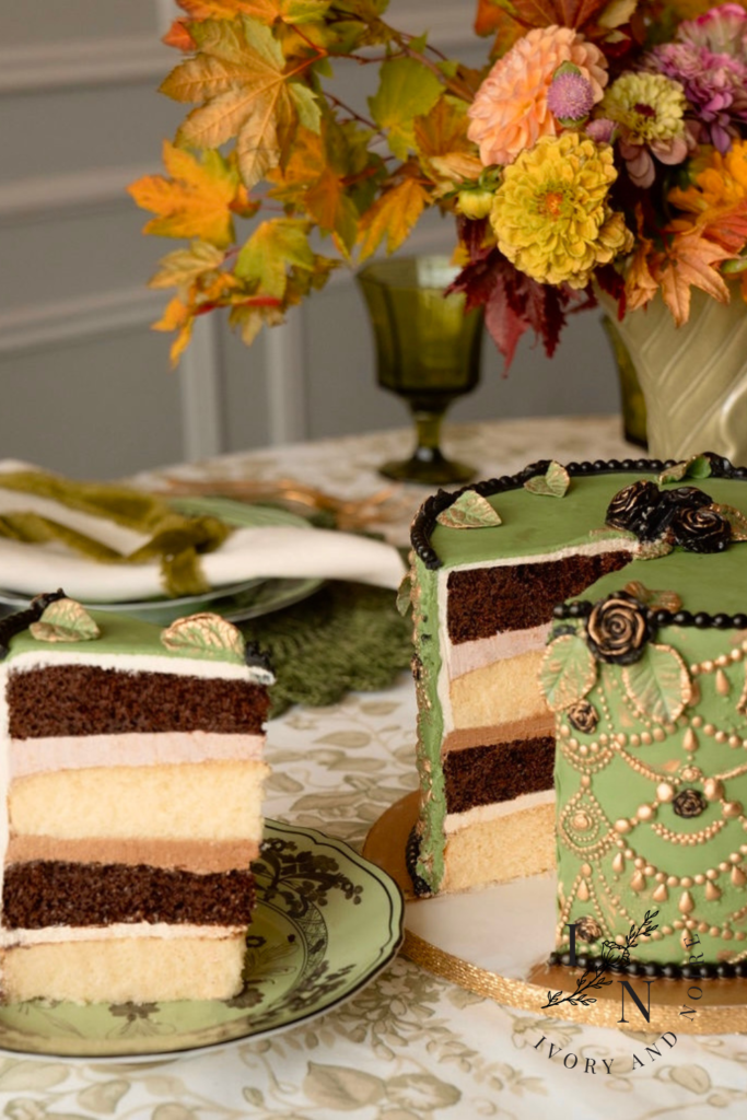 How to Cut a Cake like a Professional Flawlessly | Ivory & Noire