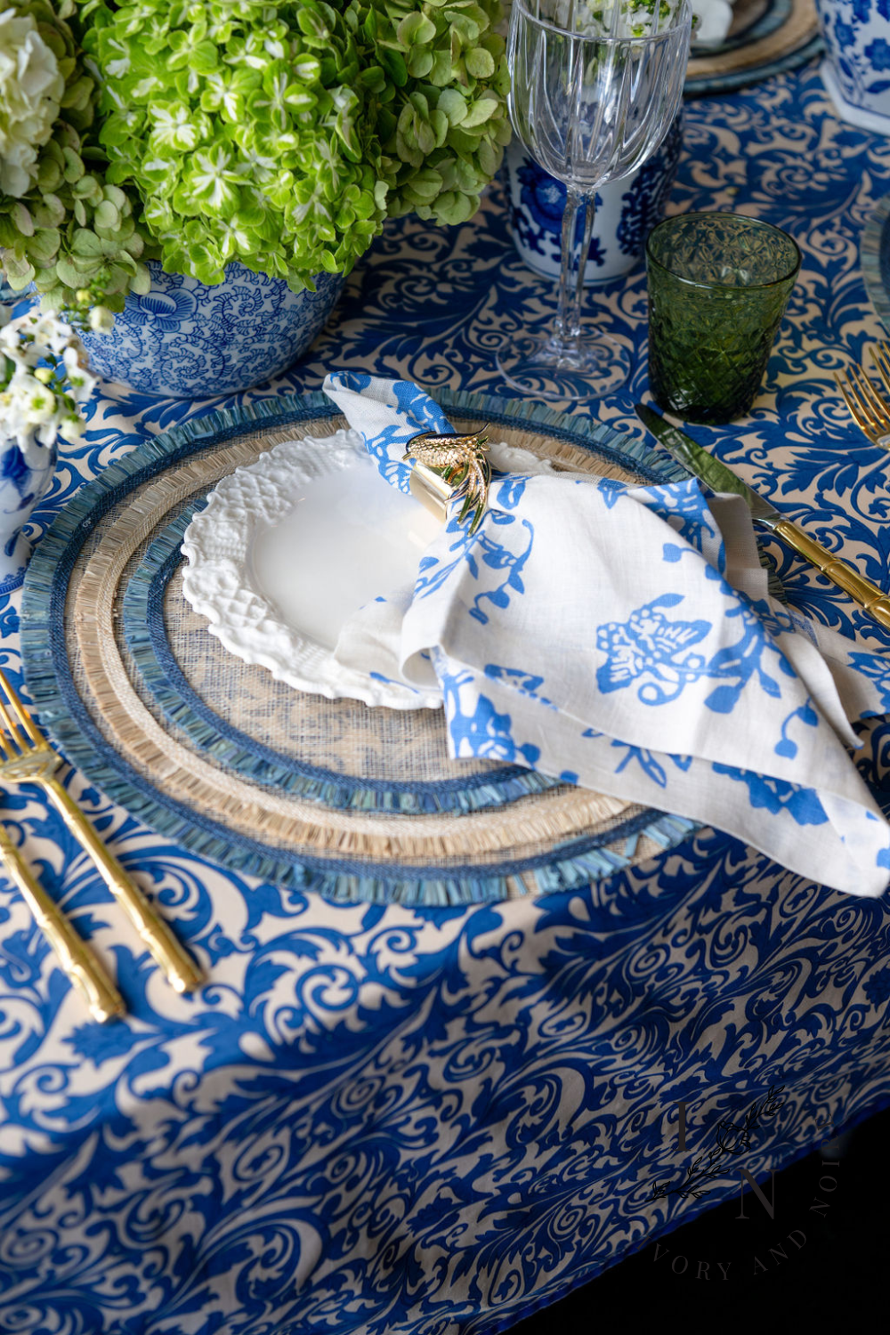 7+ Stunning Simple Brunch Table Settings