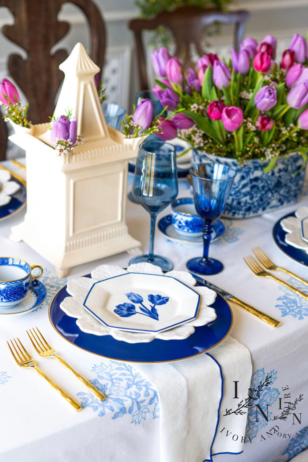 Spring Flower Table Setting with a Tulip Theme