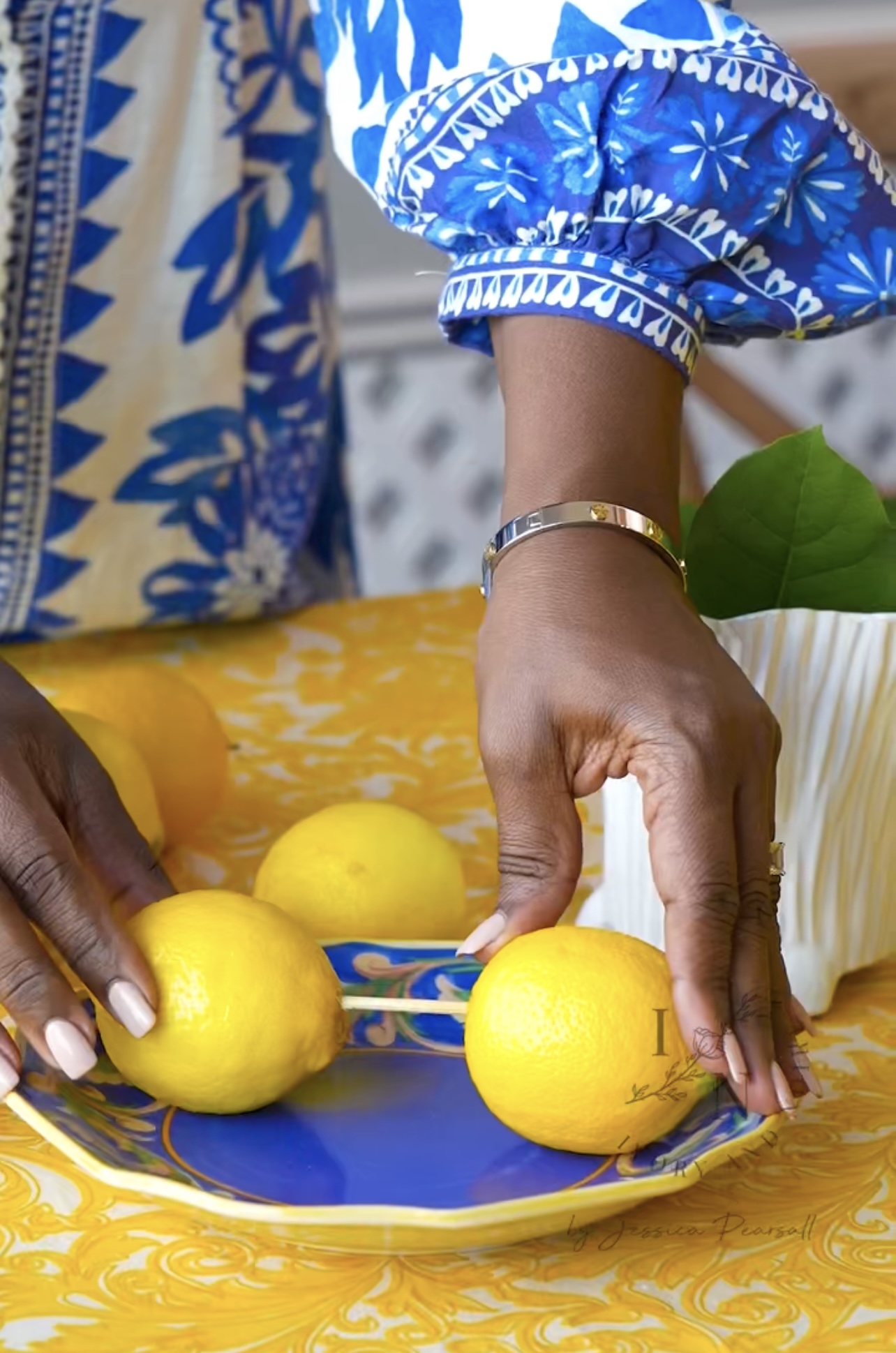 Easiest 3-Step Lemon Topiary DIY