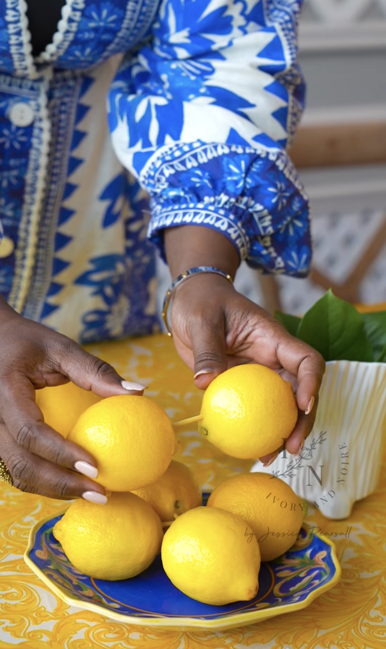 Easiest 3-Step Lemon Topiary DIY