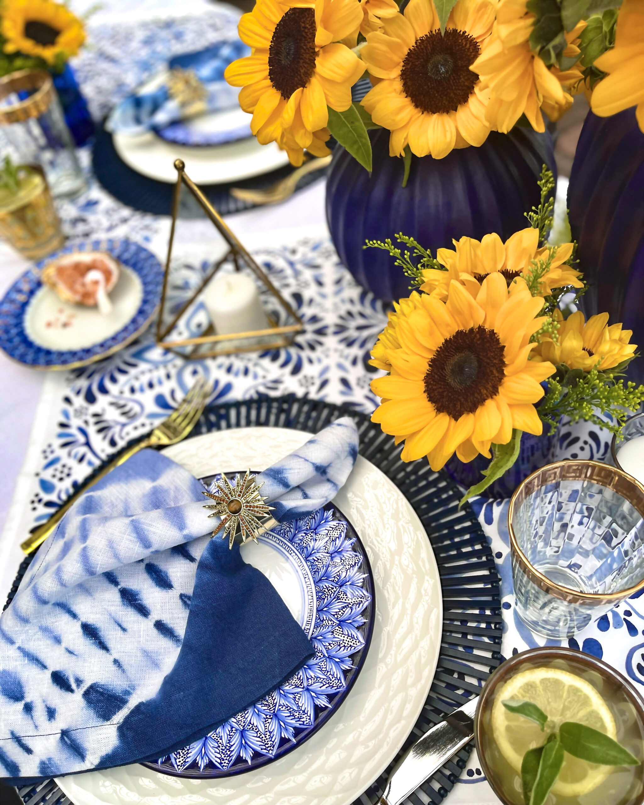Mediterranean Inspired Tablescape | Ivory & Noire