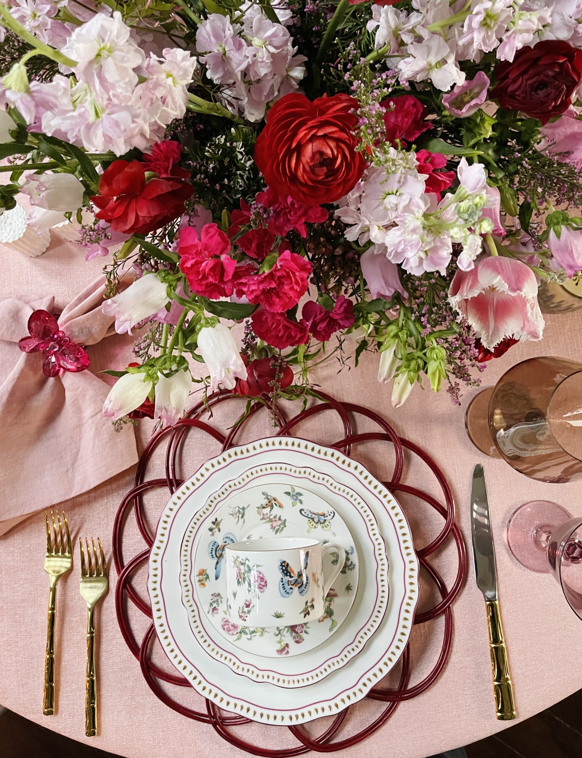Red and Pink Butterfly Themed Table Setting Idea and Inspiration