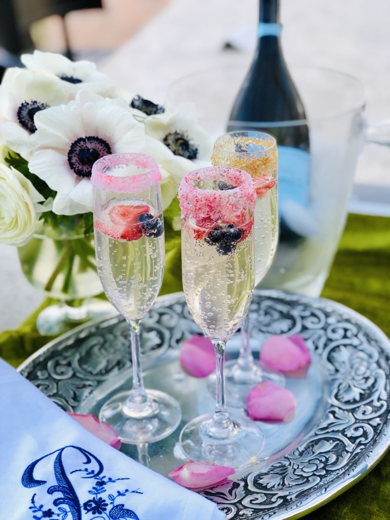 Very Berry Cocktail | Ivory & Noire