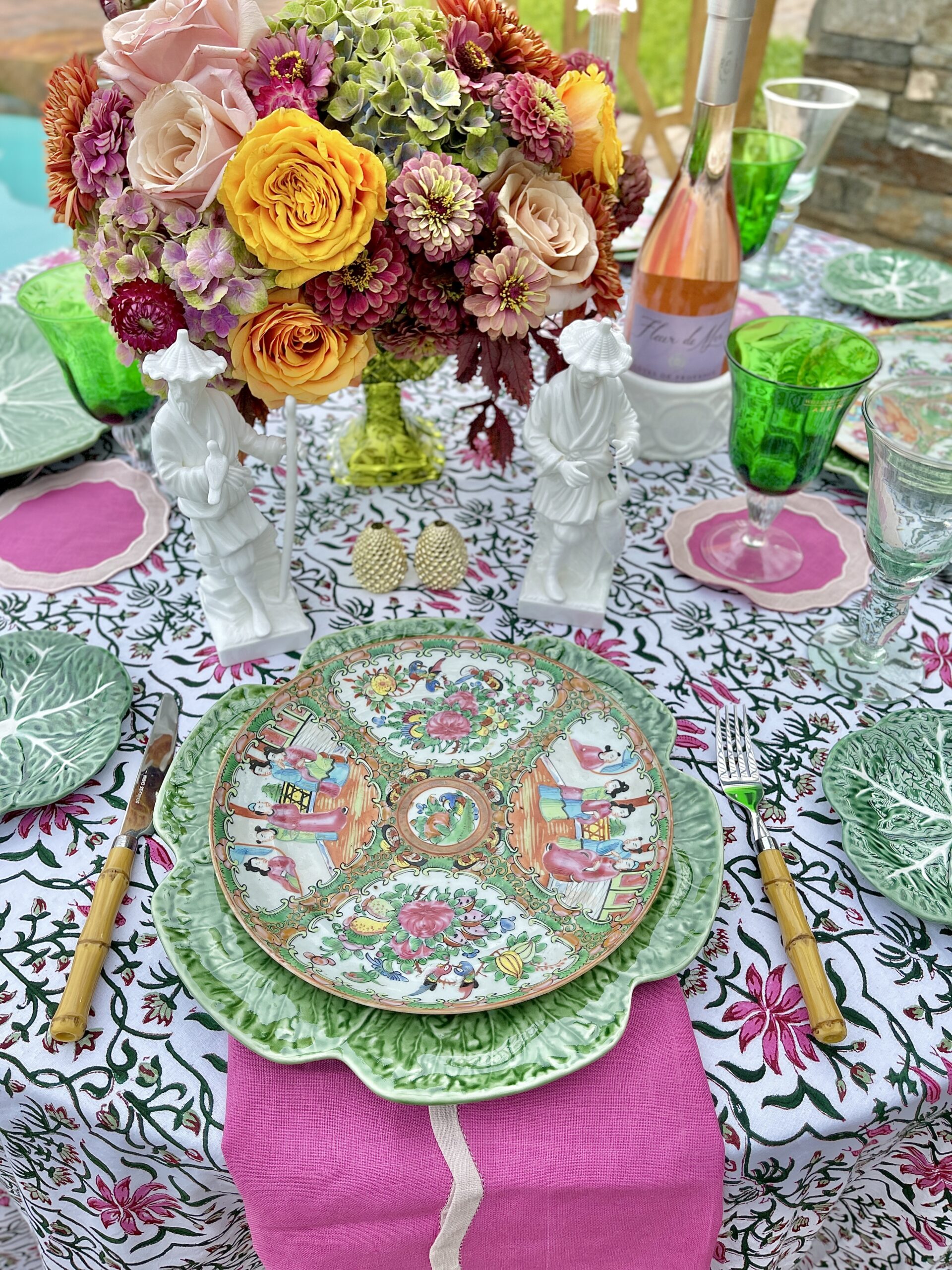 Chinoiserie Fall Tablescape Idea: Bright Colored Fall Themed Table Setting