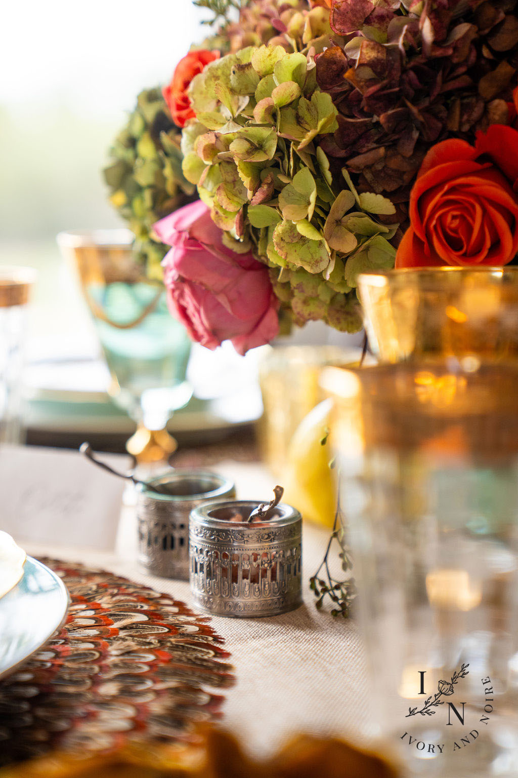 How to Set a Beautiful Bird-Themed Thanksgiving Tablescape