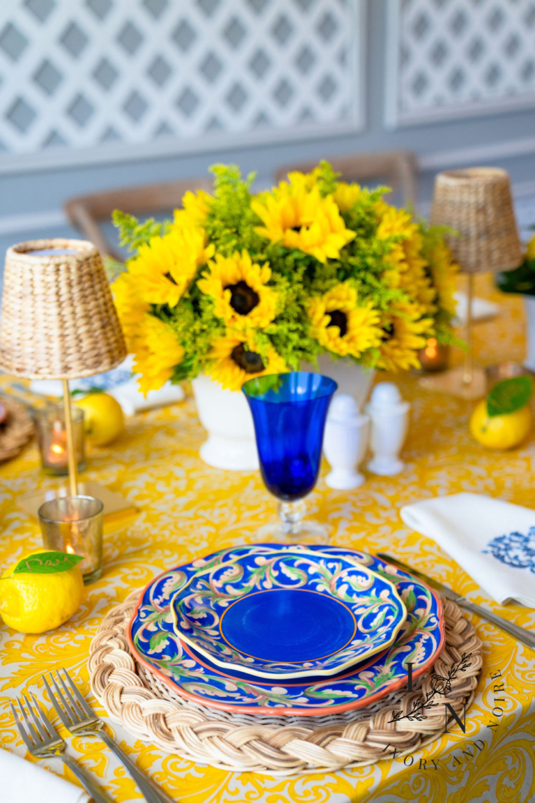 7+ Stunning Simple Brunch Table Settings